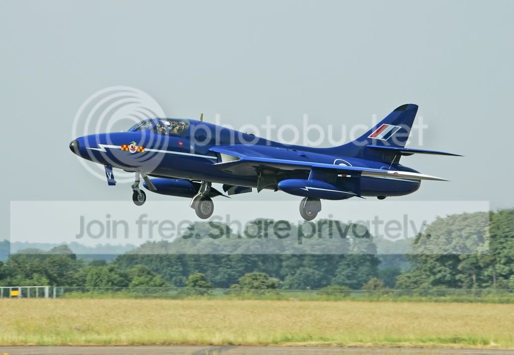 Blue Diamond Hunter - UK Airshow Review Forums