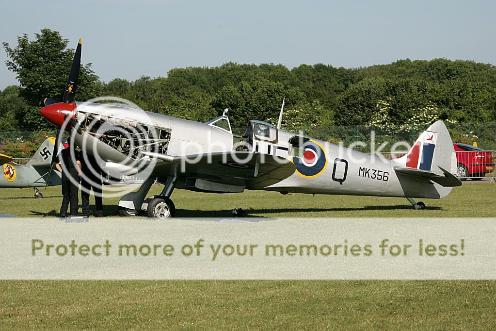 Spitfire 1A - AR213 - Aviation Photography - Britmodeller.com